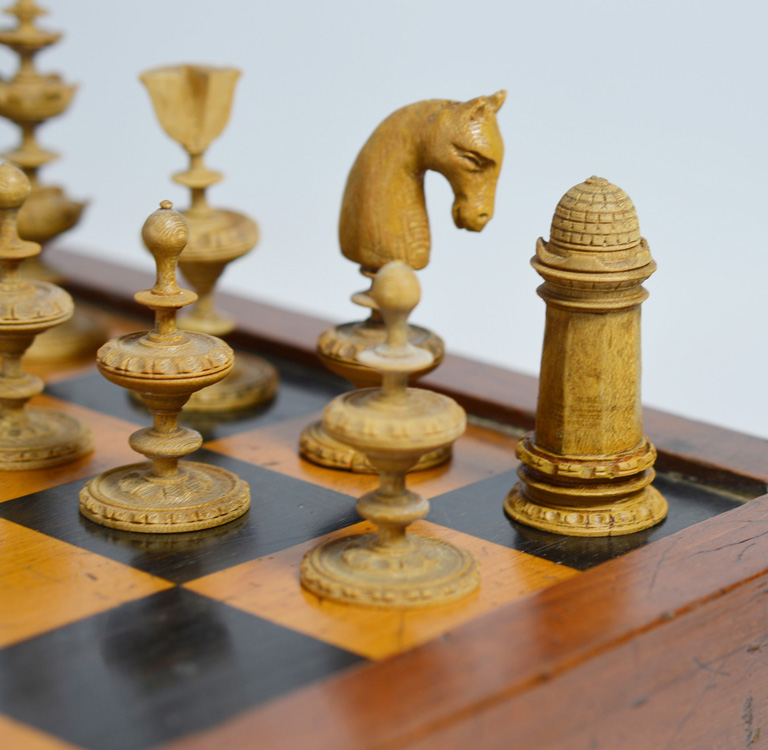REF1745 Early German Chessmen with board. - Antique Chess Shop